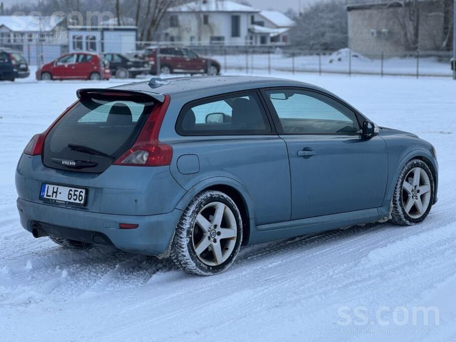 Volvo C30 2007 Valmiera, ar dzinēja tilpumu 2.00 L un nobraukumu 0 tūkst. km par 2250 €, foto 4 vietnē AUTOMOTO.COM.LV