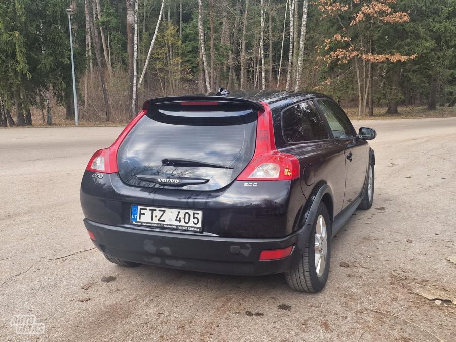 Volvo C30 2007 in Alytus, with an engine capacity of 2.00 L and mileage of 300 thousand km for 1700 €, photo 5 on AUTOMOTO.COM.LV