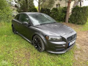 Volvo C30 2007 Šauļi, ar dzinēja tilpumu 2.00 L un nobraukumu 145 tūkst. km par 1000 €, foto 3 vietnē AUTOMOTO.COM.LV