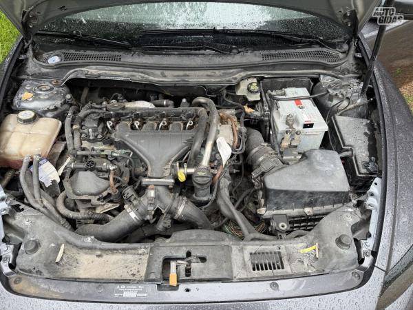Volvo C30 2007 Šauļi, ar dzinēja tilpumu 2.00 L un nobraukumu 145 tūkst. km par 1000 €, foto 4 vietnē AUTOMOTO.COM.LV