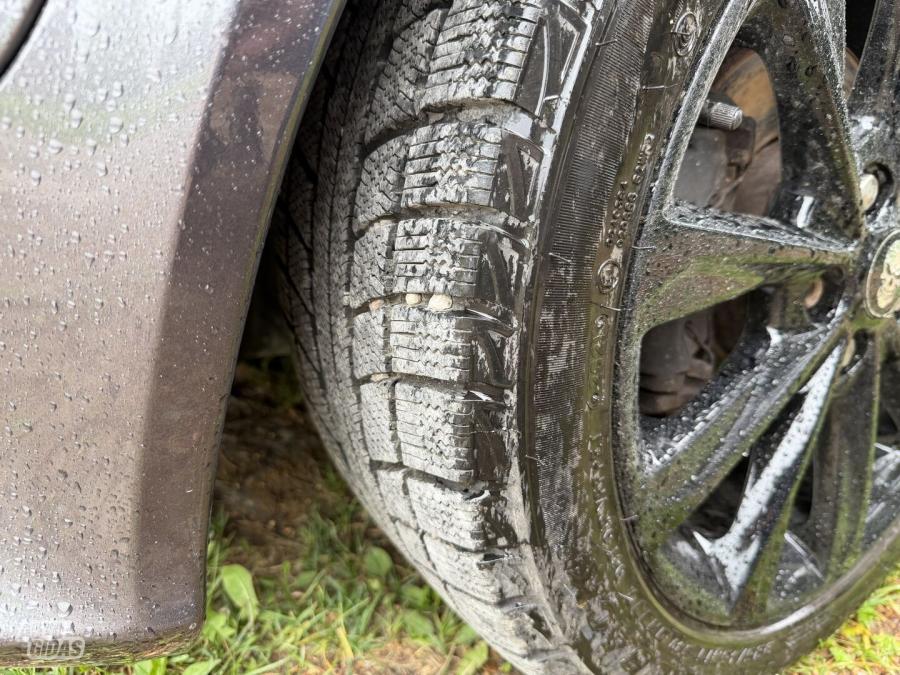 Volvo C30 2007 Šauļi, ar dzinēja tilpumu 2.00 L un nobraukumu 145 tūkst. km par 1000 €, foto 8 vietnē AUTOMOTO.COM.LV