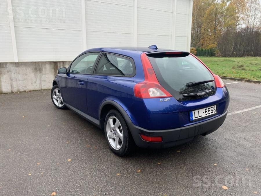 Volvo C30 2007 in Jurmala, with an engine capacity of 1.60 L and mileage of 301 thousand km for 4200 €, photo 4 on AUTOMOTO.COM.LV