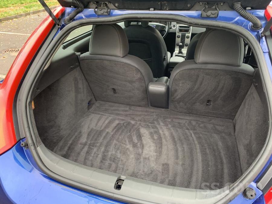 Volvo C30 2007 in Jurmala, with an engine capacity of 1.60 L and mileage of 301 thousand km for 4200 €, photo 12 on AUTOMOTO.COM.LV