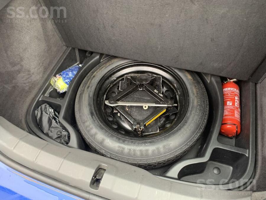 Volvo C30 2007 in Jurmala, with an engine capacity of 1.60 L and mileage of 301 thousand km for 4200 €, photo 13 on AUTOMOTO.COM.LV