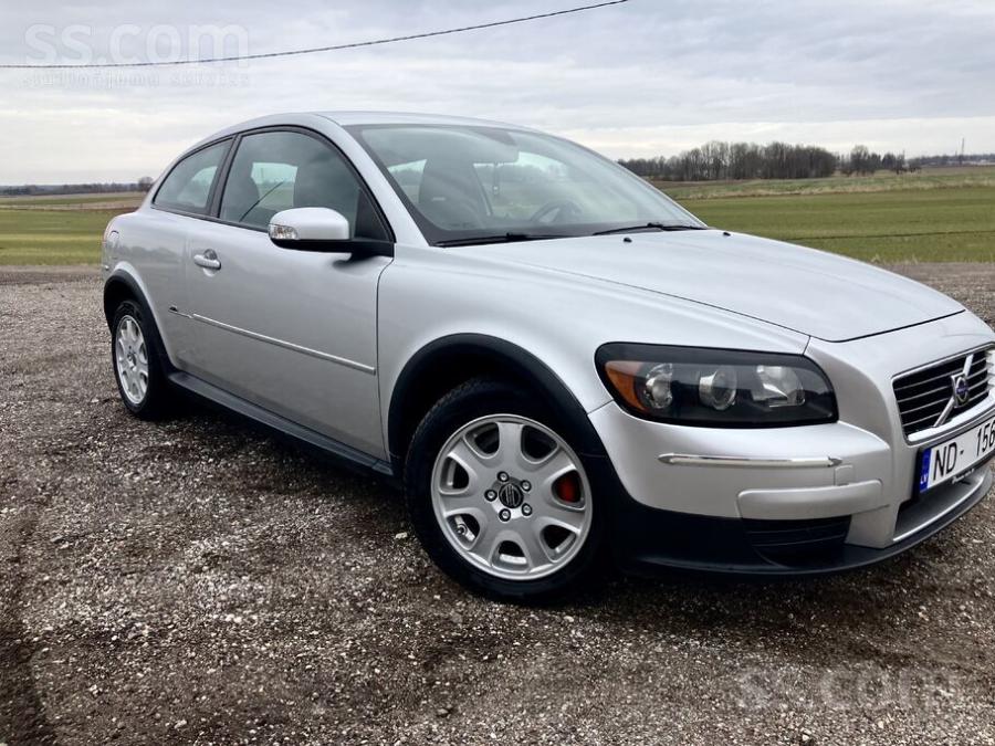 Volvo C30 2007 in Talsi, with an engine capacity of 2.00 L and mileage of 274 thousand km for 3500 €, photo 1 on AUTOMOTO.COM.LV