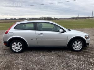 Volvo C30 2007 in Talsi, with an engine capacity of 2.00 L and mileage of 274 thousand km for 3500 €, photo 3 on AUTOMOTO.COM.LV