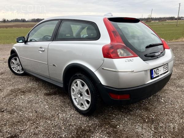 Volvo C30 2007 in Talsi, with an engine capacity of 2.00 L and mileage of 274 thousand km for 3500 €, photo 5 on AUTOMOTO.COM.LV