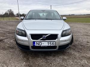 Volvo C30 2007 in Talsi, with an engine capacity of 2.00 L and mileage of 274 thousand km for 3500 €, photo 9 on AUTOMOTO.COM.LV