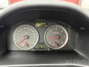 Volvo C30 2007 in Talsi, with an engine capacity of 2.00 L and mileage of 274 thousand km for 3500 €, photo 10 on AUTOMOTO.COM.LV