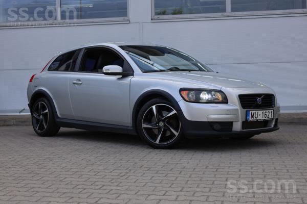 Volvo C30 2007 Rīga, ar dzinēja tilpumu 2.50 L un nobraukumu 0 tūkst. km par 5490 €, foto 4 vietnē AUTOMOTO.COM.LV