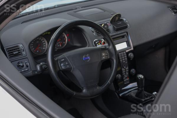 Volvo C30 2007 in Riga, with an engine capacity of 2.50 L and mileage of 0 thousand km for 5490 €, photo 9 on AUTOMOTO.COM.LV