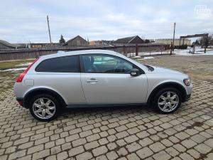 Volvo C30 2008 in Marijampole, with an engine capacity of 2.00 L and mileage of 320 thousand km for 1850 €, photo 8 on AUTOMOTO.COM.LV