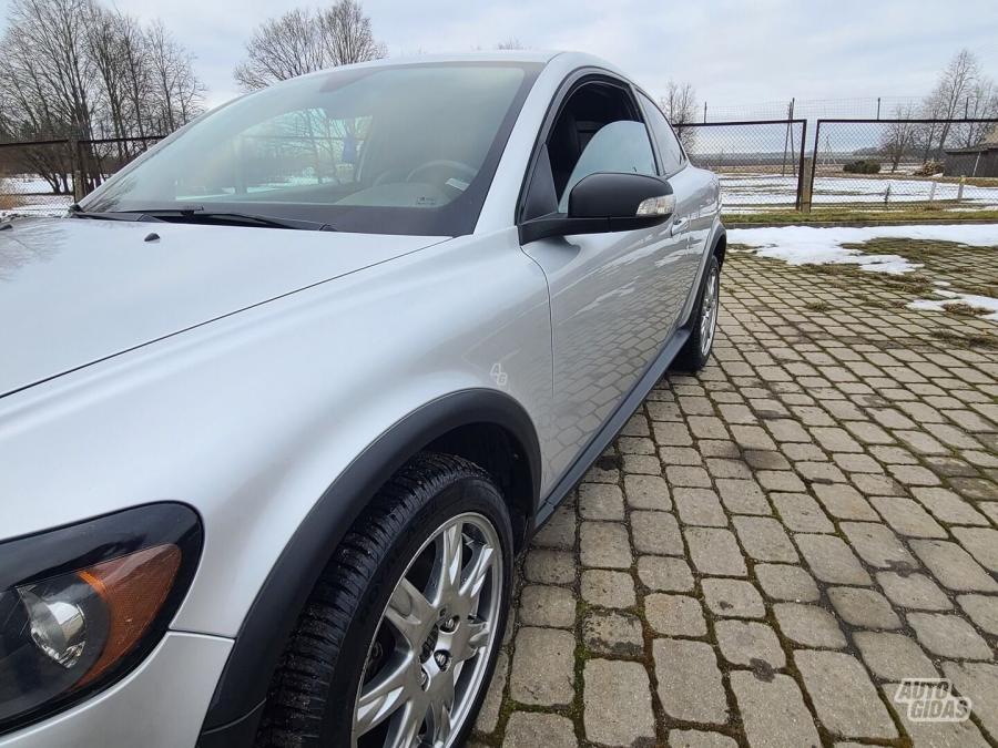 Volvo C30 2008 in Marijampole, with an engine capacity of 2.00 L and mileage of 320 thousand km for 1850 €, photo 11 on AUTOMOTO.COM.LV