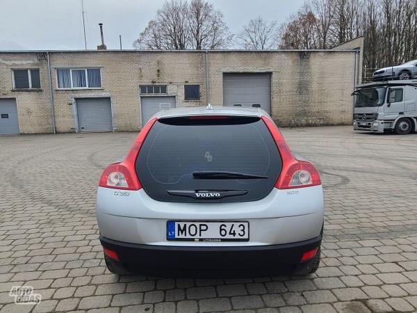 Volvo C30 2008 Marijampole, ar dzinēja tilpumu 2.00 L un nobraukumu 320 tūkst. km par 1750 €, foto 5 vietnē AUTOMOTO.COM.LV