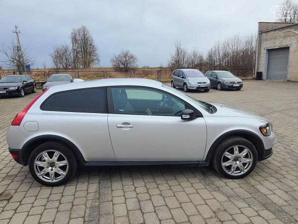 Volvo C30 2008 Marijampole, ar dzinēja tilpumu 2.00 L un nobraukumu 320 tūkst. km par 1750 €, foto 8 vietnē AUTOMOTO.COM.LV