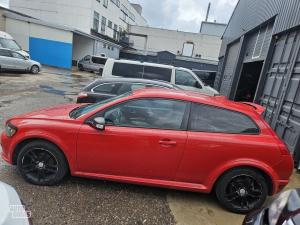 Volvo C30 2008 Panevēža, ar dzinēja tilpumu 1.60 L un nobraukumu 300 tūkst. km par 1000 €, foto 4 vietnē AUTOMOTO.COM.LV