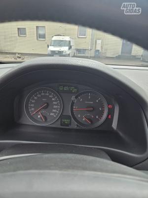 Volvo C30 2008 Panevēža, ar dzinēja tilpumu 1.60 L un nobraukumu 300 tūkst. km par 1000 €, foto 8 vietnē AUTOMOTO.COM.LV