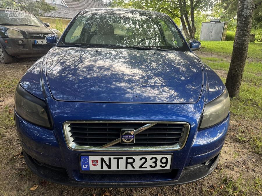 Volvo C30 2008 in Vilnius, with an engine capacity of 2.00 L and mileage of 340 thousand km for 950 €, photo 1 on AUTOMOTO.COM.LV