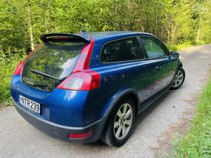 Volvo C30 2008 in Vilnius, with an engine capacity of 2.00 L and mileage of 340 thousand km for 950 €, photo 10 on AUTOMOTO.COM.LV