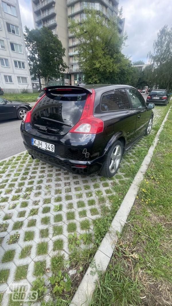 Вольво Ц30 2009 в Вильнюс, объемом двигателя 2.00 л и пробегом 275 тыс. км за 4200 €, фото 6 на AUTOMOTO.COM.LV