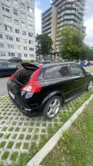 Volvo C30 2009 Viļņa, ar dzinēja tilpumu 2.00 L un nobraukumu 275 tūkst. km par 3500 €, foto 8 vietnē AUTOMOTO.COM.LV