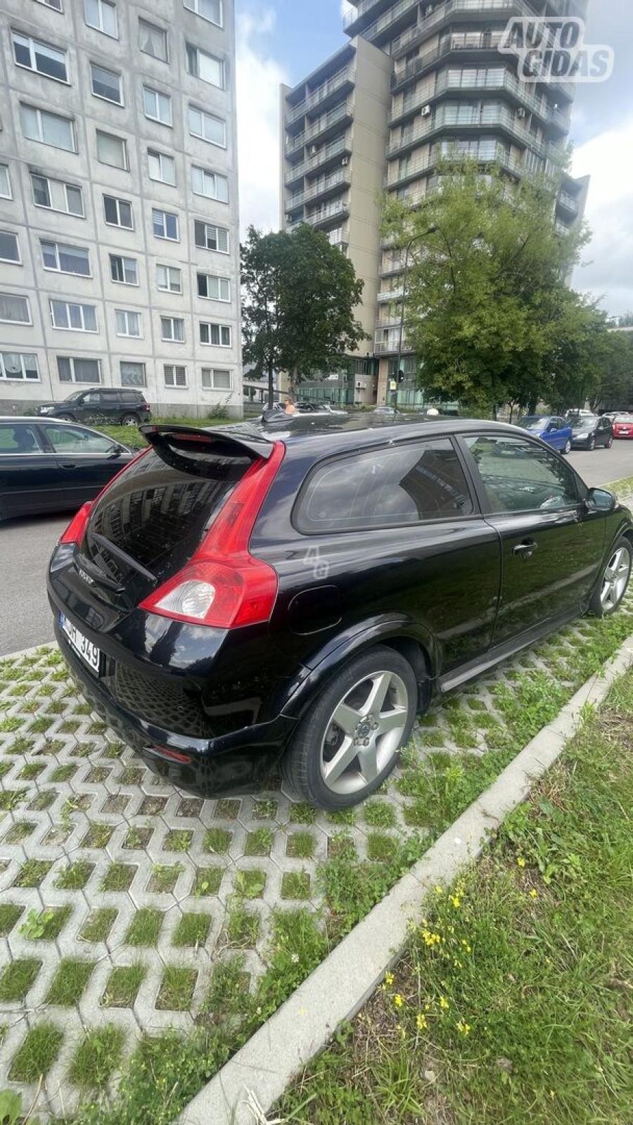 Volvo C30 2009 Viļņa, ar dzinēja tilpumu 2.00 L un nobraukumu 275 tūkst. km par 3500 €, foto 8 vietnē AUTOMOTO.COM.LV
