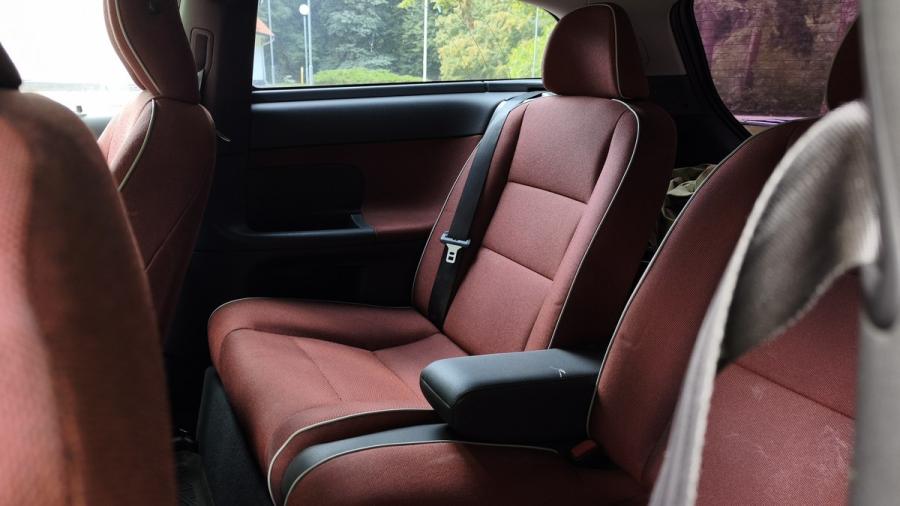 Volvo C30 2010 Jehvi, ar dzinēja tilpumu 2.40 L un nobraukumu 211 tūkst. km par 3990 €, foto 13 vietnē AUTOMOTO.COM.LV