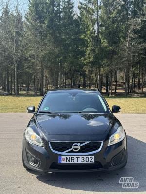 Volvo C30 2012 in Alytus, with an engine capacity of 1.60 L and mileage of 380 thousand km for 3300 €, photo 9 on AUTOMOTO.COM.LV