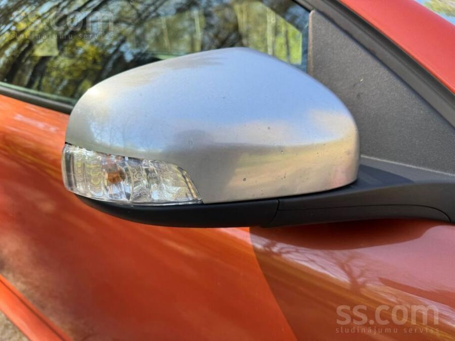 Оранжевый Вольво Ц30 2010 в Рига, объемом двигателя 1.60 л и пробегом 0 тыс. км за 4399 €, фото 24 на AUTOMOTO.COM.LV
