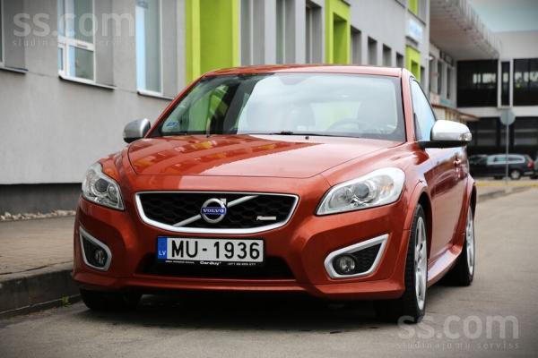 Orange Volvo C30 2010 in Riga, with an engine capacity of 1.60 L and mileage of 0 thousand km for 4495 €, photo 1 on AUTOMOTO.COM.LV