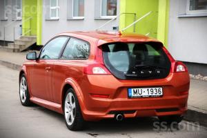 Oranžs Volvo C30 2010 Rīga, ar dzinēja tilpumu 1.60 L un nobraukumu 0 tūkst. km par 4100 €, foto 3 vietnē AUTOMOTO.COM.LV