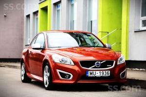 Oranžs Volvo C30 2010 Rīga, ar dzinēja tilpumu 1.60 L un nobraukumu 0 tūkst. km par 4100 €, foto 4 vietnē AUTOMOTO.COM.LV
