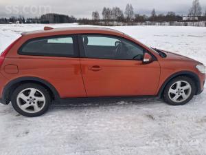 Oranžs Volvo C30 2010 Talsi, ar dzinēja tilpumu 1.60 L un nobraukumu 274 tūkst. km par 3800 €, foto 6 vietnē AUTOMOTO.COM.LV