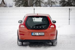 Oranžs Volvo C30 2010 Tukums, ar dzinēja tilpumu 1.60 L un nobraukumu 275 tūkst. km par 4650 €, foto 6 vietnē AUTOMOTO.COM.LV
