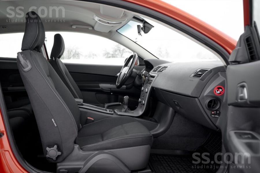 Oranžs Volvo C30 2010 Tukums, ar dzinēja tilpumu 1.60 L un nobraukumu 275 tūkst. km par 4650 €, foto 13 vietnē AUTOMOTO.COM.LV