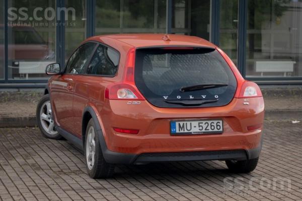 Оранжевый Вольво Ц30 2010 в Тукумс, объемом двигателя 1.60 л и пробегом 275 тыс. км за 4650 €, фото 4 на AUTOMOTO.COM.LV