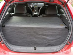 Red Volvo C30 2007 in Bauska, with an engine capacity of 2.40 L and mileage of 246 thousand km for 3990 €, photo 11 on AUTOMOTO.COM.LV