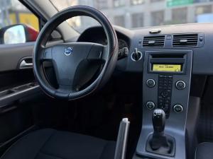 Красный Вольво Ц30 2010 в Рига, объемом двигателя 1.60 л и пробегом 239 тыс. км за 3990 €, фото 12 на AUTOMOTO.COM.LV