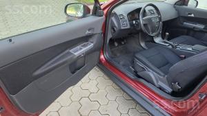 Sarkans Volvo C30 2010 Rīga, ar dzinēja tilpumu 1.60 L un nobraukumu 225 tūkst. km par 3550 €, foto 18 vietnē AUTOMOTO.COM.LV