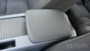 Sarkans Volvo C30 2010 Rīga, ar dzinēja tilpumu 1.60 L un nobraukumu 225 tūkst. km par 3550 €, foto 23 vietnē AUTOMOTO.COM.LV