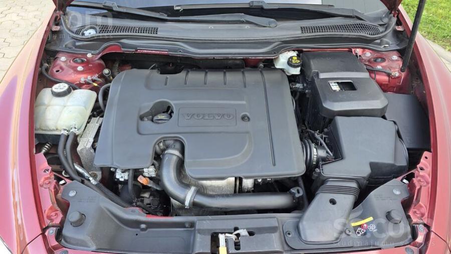 Sarkans Volvo C30 2010 Rīga, ar dzinēja tilpumu 1.60 L un nobraukumu 225 tūkst. km par 3550 €, foto 25 vietnē AUTOMOTO.COM.LV