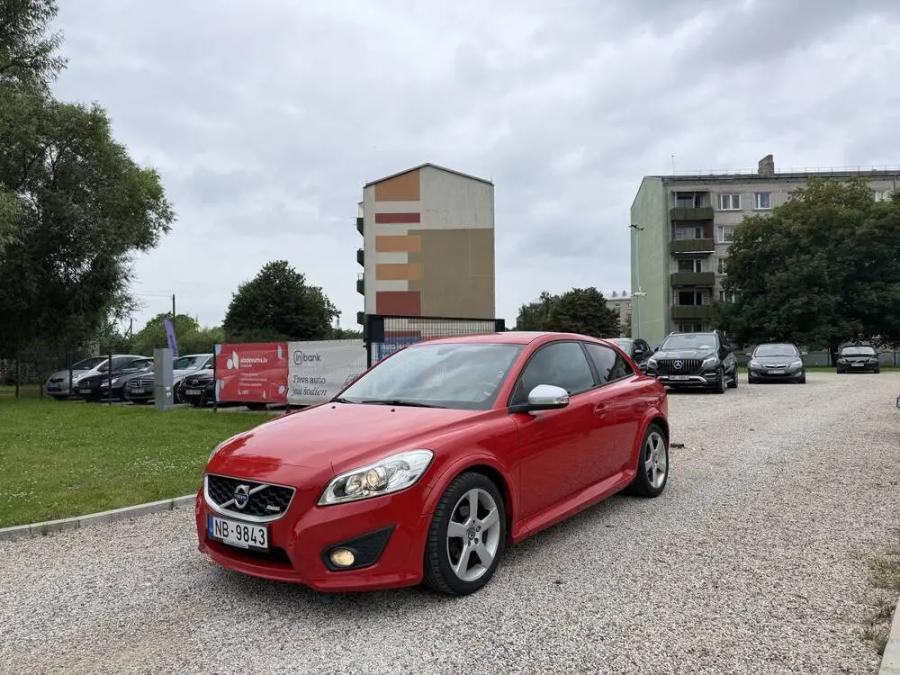 Sarkans Volvo C30 2011 Ventspils, ar dzinēja tilpumu 1.60 L un nobraukumu 167 tūkst. km par 4290 €, foto 1 vietnē AUTOMOTO.COM.LV