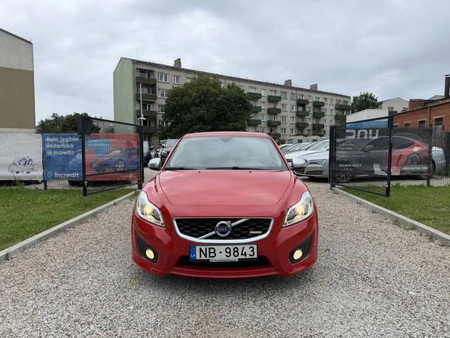 Sarkans Volvo C30 2011 Ventspils, ar dzinēja tilpumu 1.60 L un nobraukumu 167 tūkst. km par 4290 €, foto 3 vietnē AUTOMOTO.COM.LV
