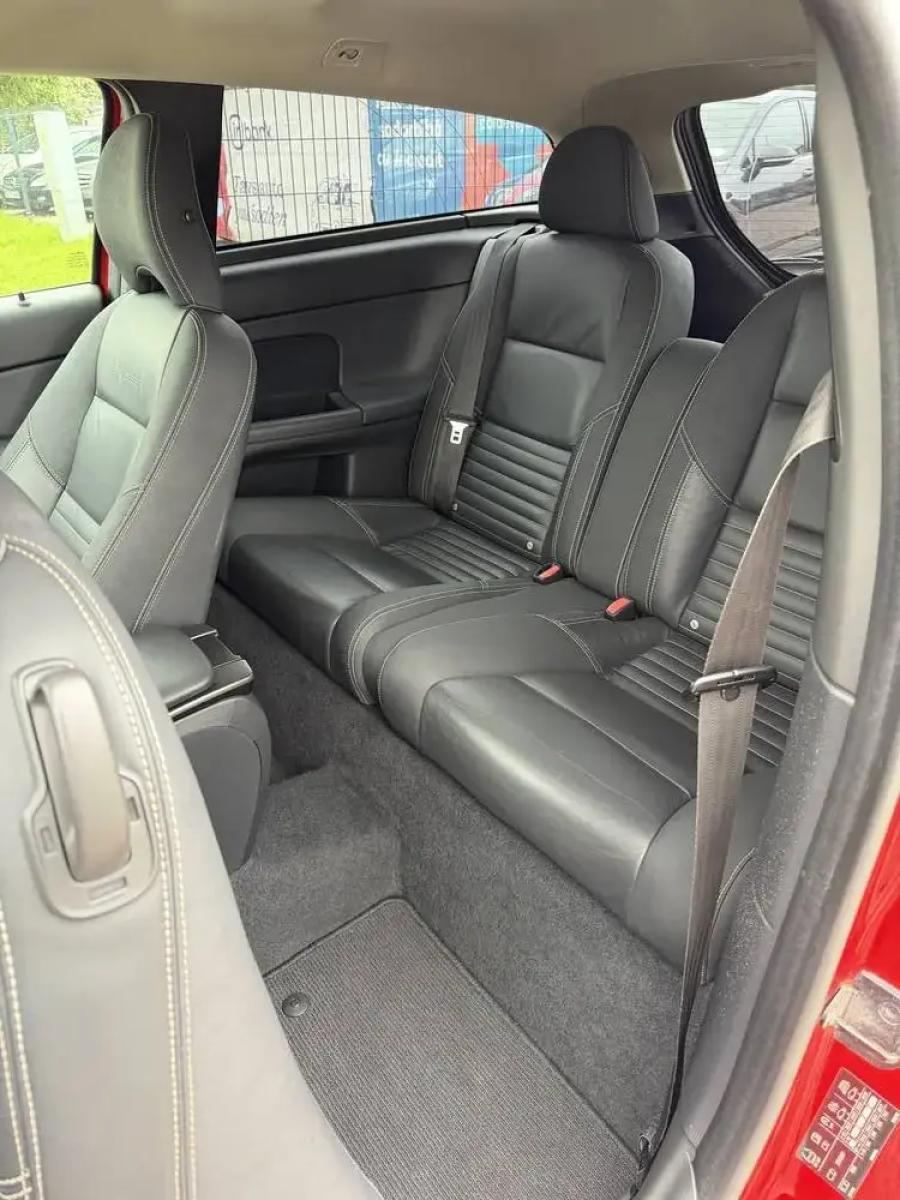 Sarkans Volvo C30 2011 Ventspils, ar dzinēja tilpumu 1.60 L un nobraukumu 167 tūkst. km par 4290 €, foto 14 vietnē AUTOMOTO.COM.LV