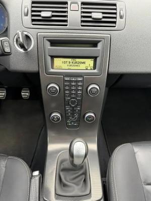 Sarkans Volvo C30 2011 Ventspils, ar dzinēja tilpumu 1.60 L un nobraukumu 167 tūkst. km par 4290 €, foto 19 vietnē AUTOMOTO.COM.LV