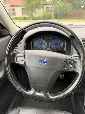 Sarkans Volvo C30 2011 Ventspils, ar dzinēja tilpumu 1.60 L un nobraukumu 167 tūkst. km par 4290 €, foto 20 vietnē AUTOMOTO.COM.LV