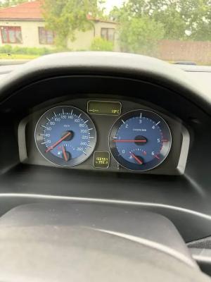 Sarkans Volvo C30 2011 Ventspils, ar dzinēja tilpumu 1.60 L un nobraukumu 167 tūkst. km par 4290 €, foto 21 vietnē AUTOMOTO.COM.LV