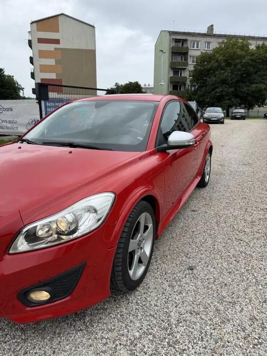 Sarkans Volvo C30 2011 Ventspils, ar dzinēja tilpumu 1.60 L un nobraukumu 167 tūkst. km par 4290 €, foto 28 vietnē AUTOMOTO.COM.LV