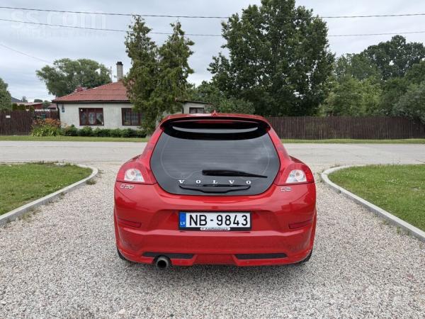Sarkans Volvo C30 2011 Ventspils, ar dzinēja tilpumu 1.60 L un nobraukumu 167 tūkst. km par 4290 €, foto 7 vietnē AUTOMOTO.COM.LV