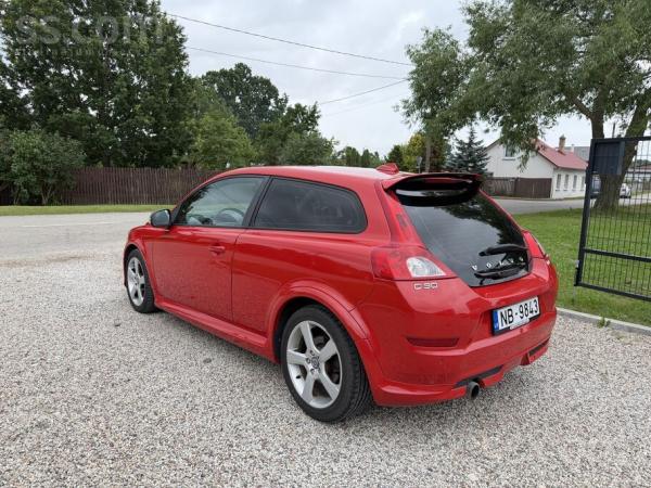 Sarkans Volvo C30 2011 Ventspils, ar dzinēja tilpumu 1.60 L un nobraukumu 167 tūkst. km par 4290 €, foto 8 vietnē AUTOMOTO.COM.LV